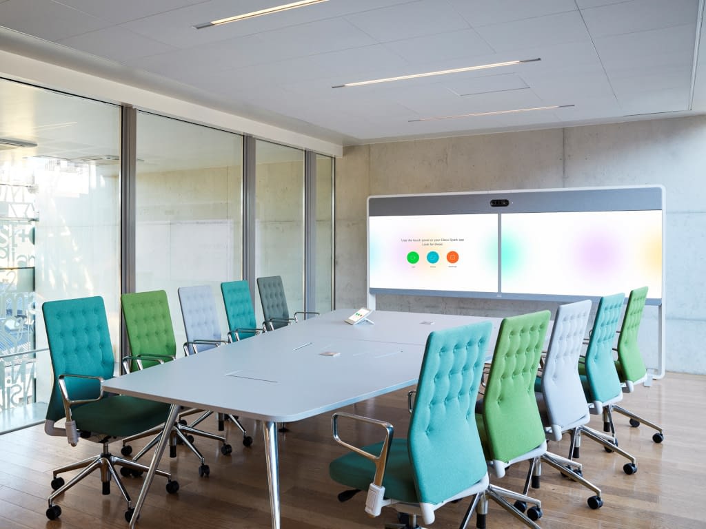 Cisco Webex Room Serie - Technology meets Design | araneco GmbH